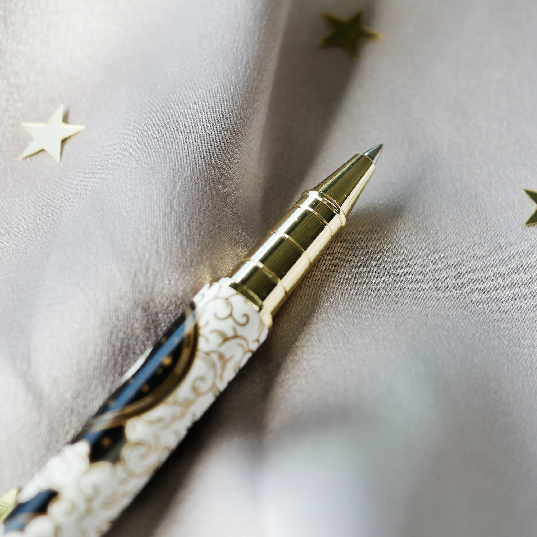 Daydreamer Pen Black - The Quirky Cup Collective